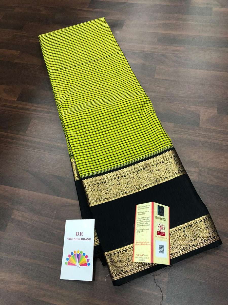GRAMEEN CHECKS LIGHT GREEN KANJIVARAM SAREE WITH KORVAI BORDER AND PAL ...