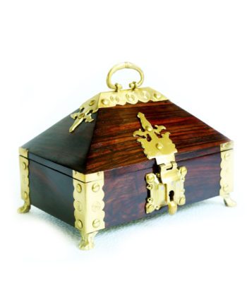 Traditional Nettoor Petti (Nettur Petti, Amadapetti, NettoorJewel Box ...